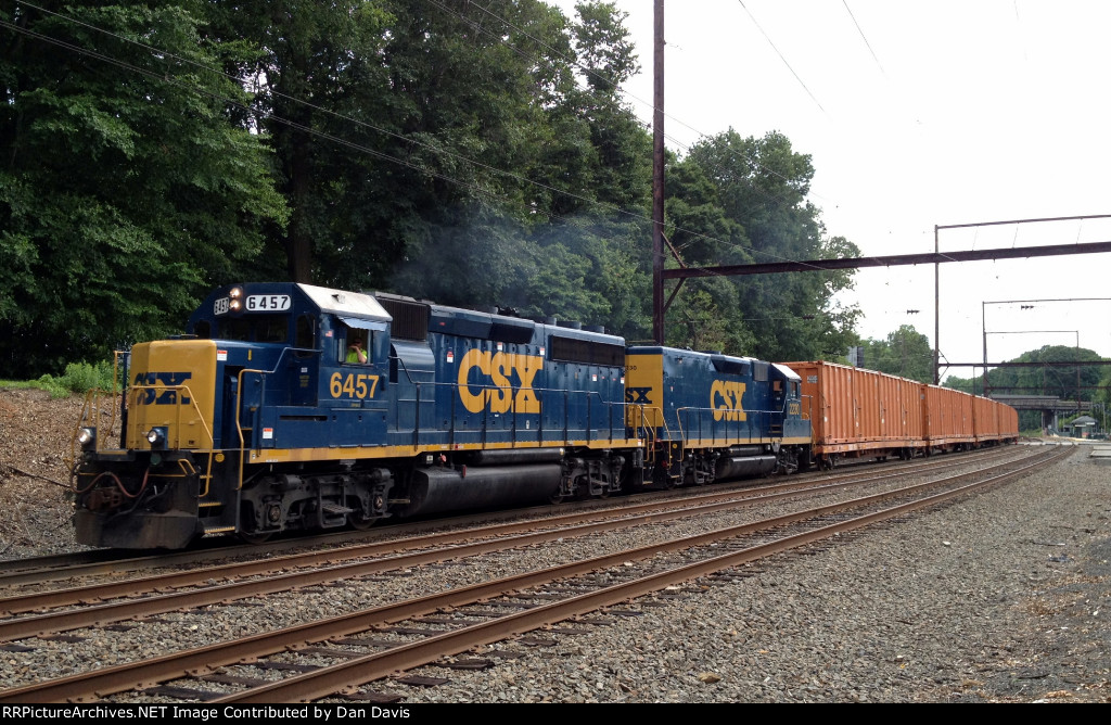CSX GP40-2 6457/Road Slug 2230 on Q706-02
